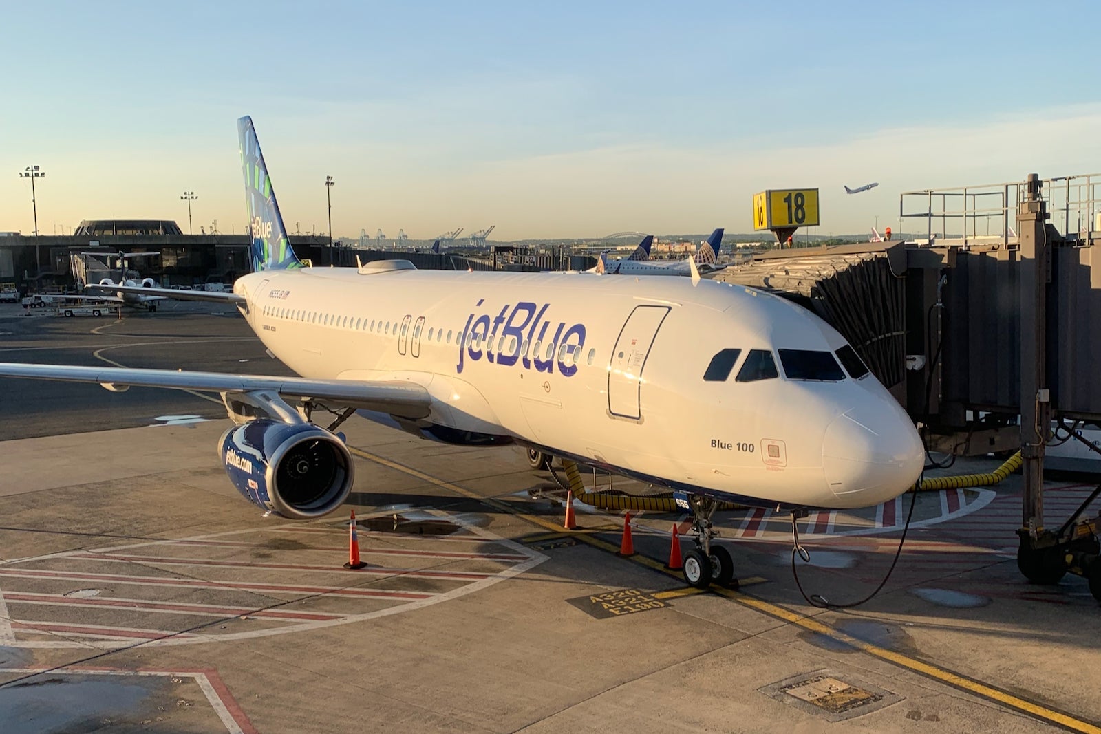 JetBlue adds 24 new routes from Los Angeles, Newark, other cities - The ...