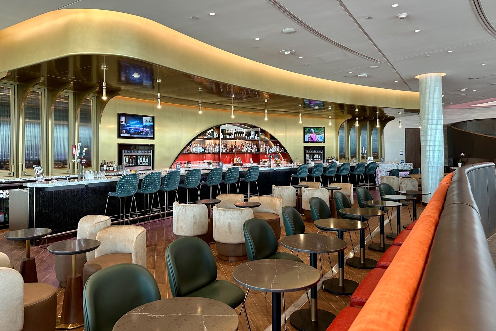 1st look: Inside Delta's stunning new Sky Club in Minneapolis - The ...