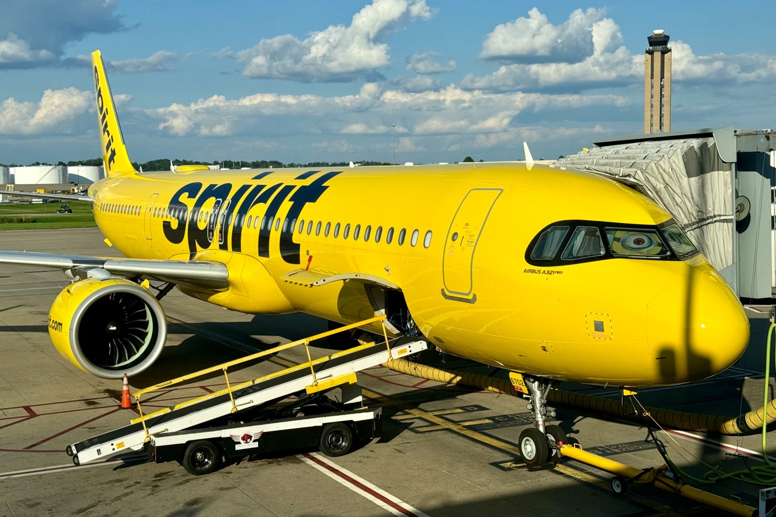 Spirit introduces extra-legroom seats, free upgrades in latest change ...