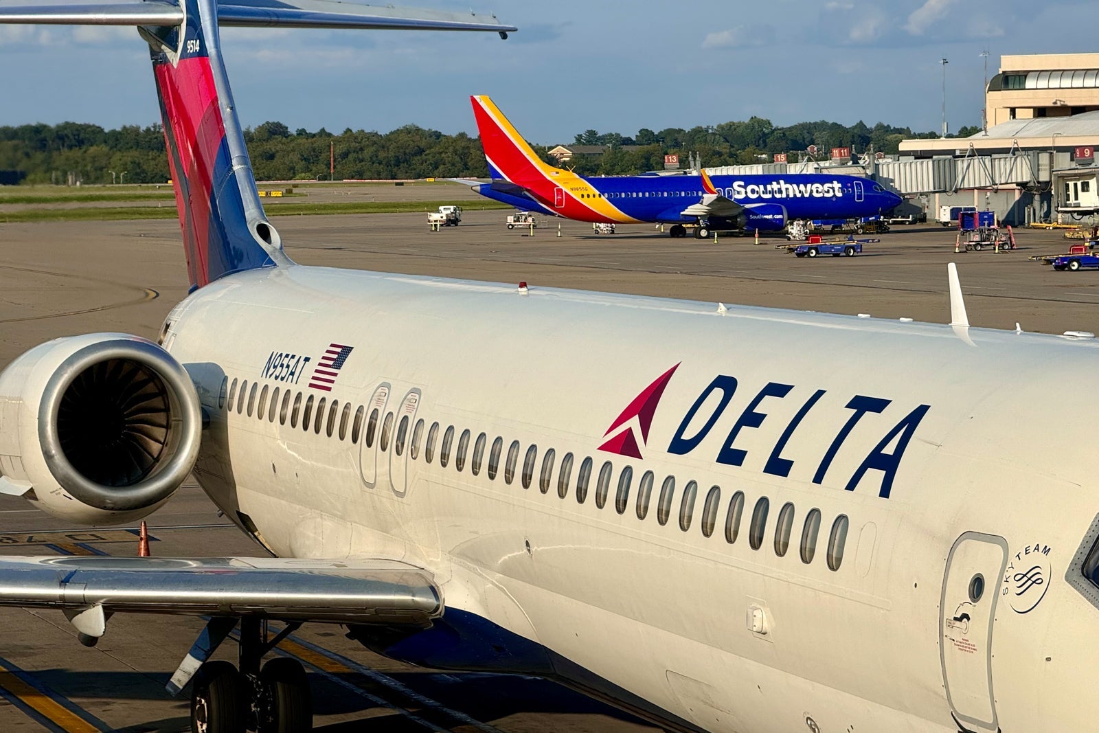 Delta SkyMiles targets Southwest Rapid Rewards elites with a new status ...