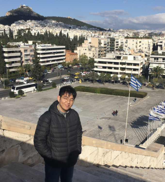 Alaska Airlines joins trend of requiring health checks during check-in ...